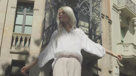 zoe kratzmann - understated luxury